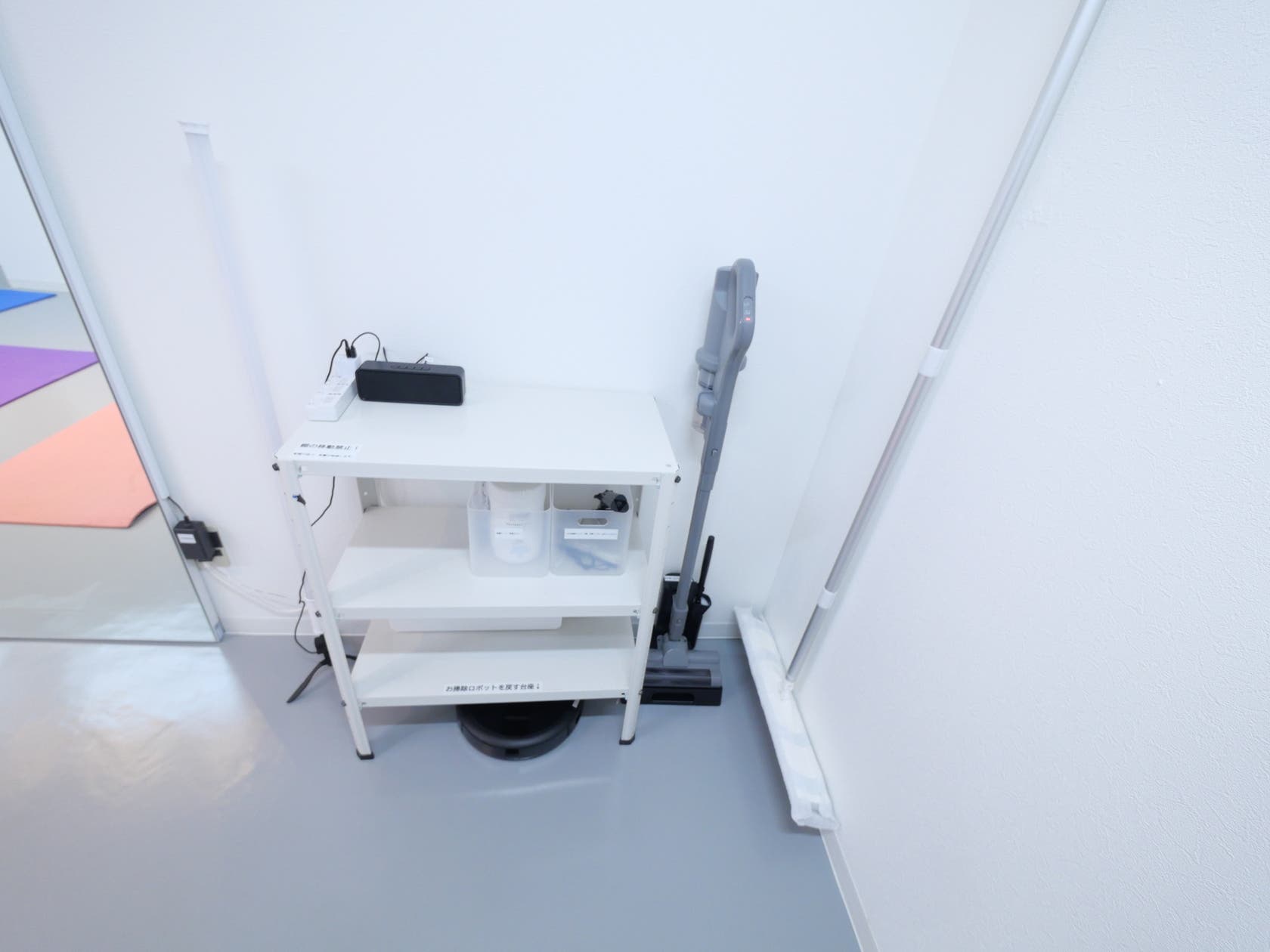 【柏駅4分】真っ白な内装で清潔感✨｜20平米｜リノリュウム床｜天井高く開放的｜5人で余裕でダンス👍｜撮影映えLED完備🎥の写真23