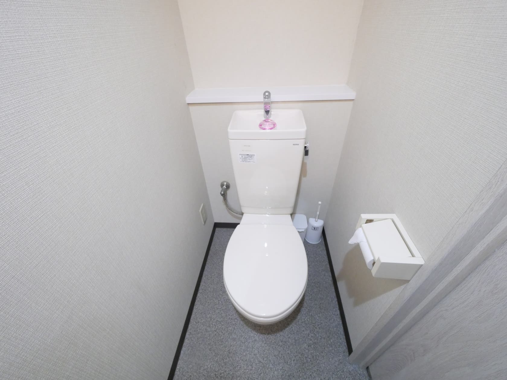 【柏駅4分】真っ白な内装で清潔感✨｜20平米｜リノリュウム床｜天井高く開放的｜5人で余裕でダンス👍｜撮影映えLED完備🎥の写真19