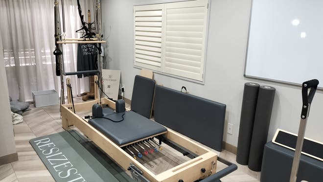 【中目黒マシンピラティス】タワー・チェア・バレル完備/目黒川沿いの落ち着いた広々ピラティス空間 当日予約10%割引の写真2