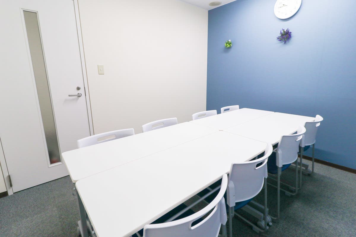 【梅田駅地下直結で最高の立地！大阪駅前第二ビル！8名利用可！】大型モニター・WiFi全て無料！ふれあい貸し会議室 梅田No132の写真12