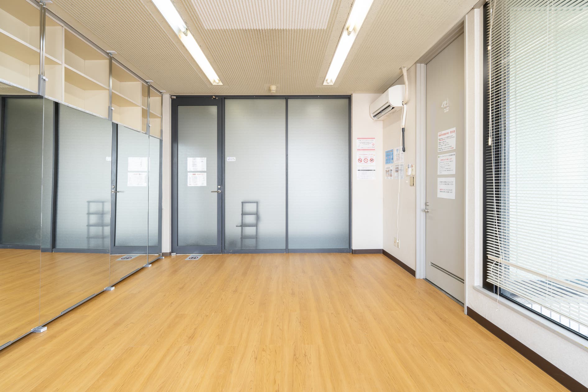 ⭐️少人数にオススメ/久留米市最安値級の価格です⭐️♦︎西鉄久留米駅徒歩1分♦︎ダンスができるレンタルスタジオ【24時間営業】の写真7