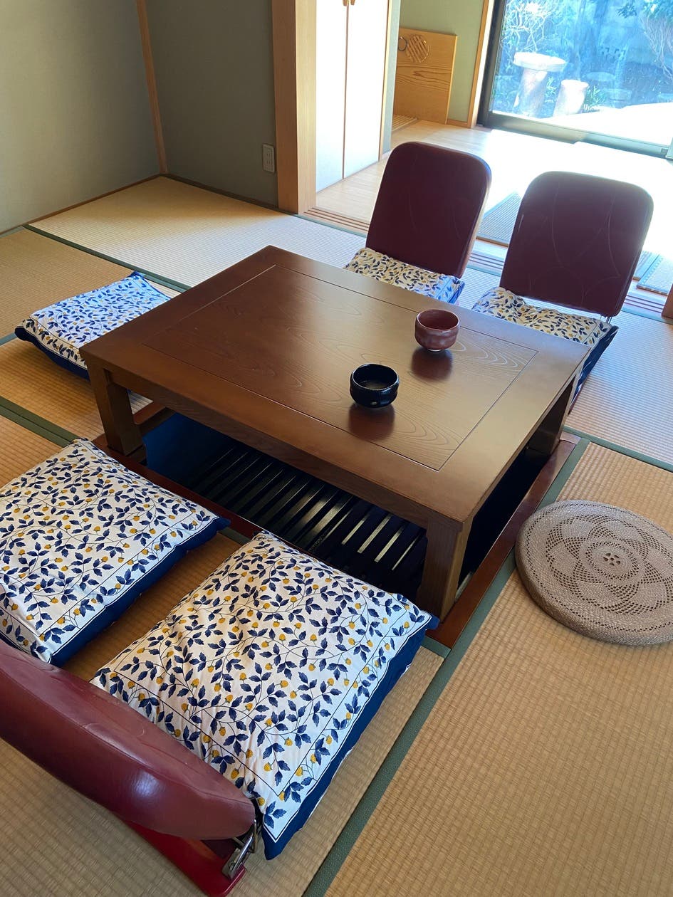 ゆったりお仲間と寛げる和室１０畳　川和町駅から徒歩6分　　注意:2025/12/5〜6庭の手入れあり外は使用できませんの写真13