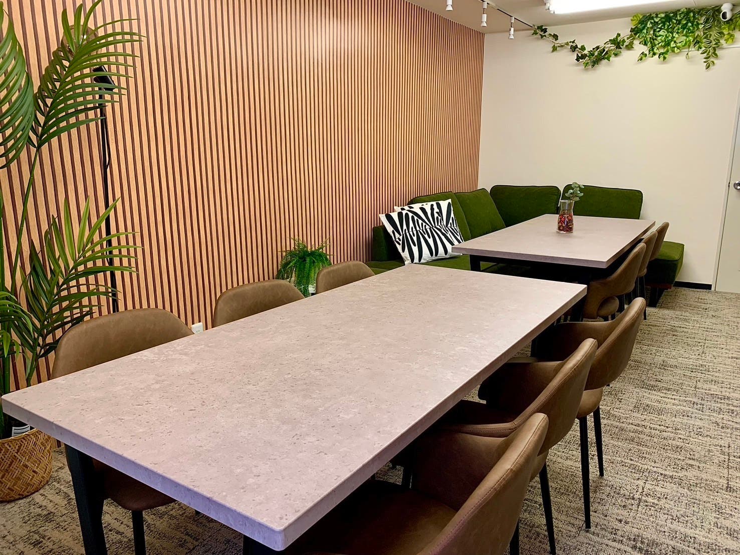 【格安／JR新橋駅徒歩4分】最大18名/Wi-Fi/会議・撮影・懇親会・パーティ・飲食可！の写真17