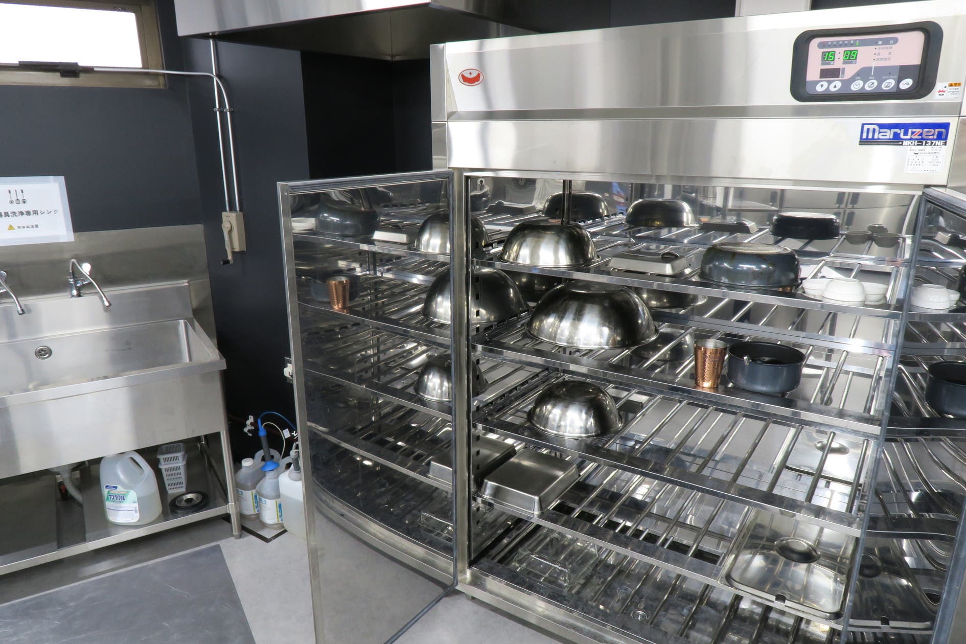【武蔵小杉】冷凍レンタルキッチン！冷凍食品1万食製造可能・本格厨房設備完備・12人作業可能な広い厨房・営業許可付きキッチンの写真9