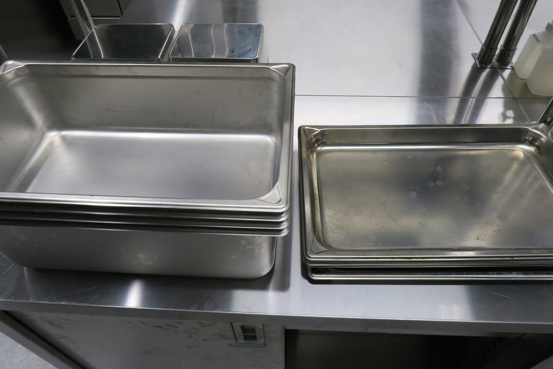 【武蔵小杉】冷凍レンタルキッチン！冷凍食品1万食製造可能・本格厨房設備完備・12人作業可能な広い厨房・営業許可付きキッチンの写真16