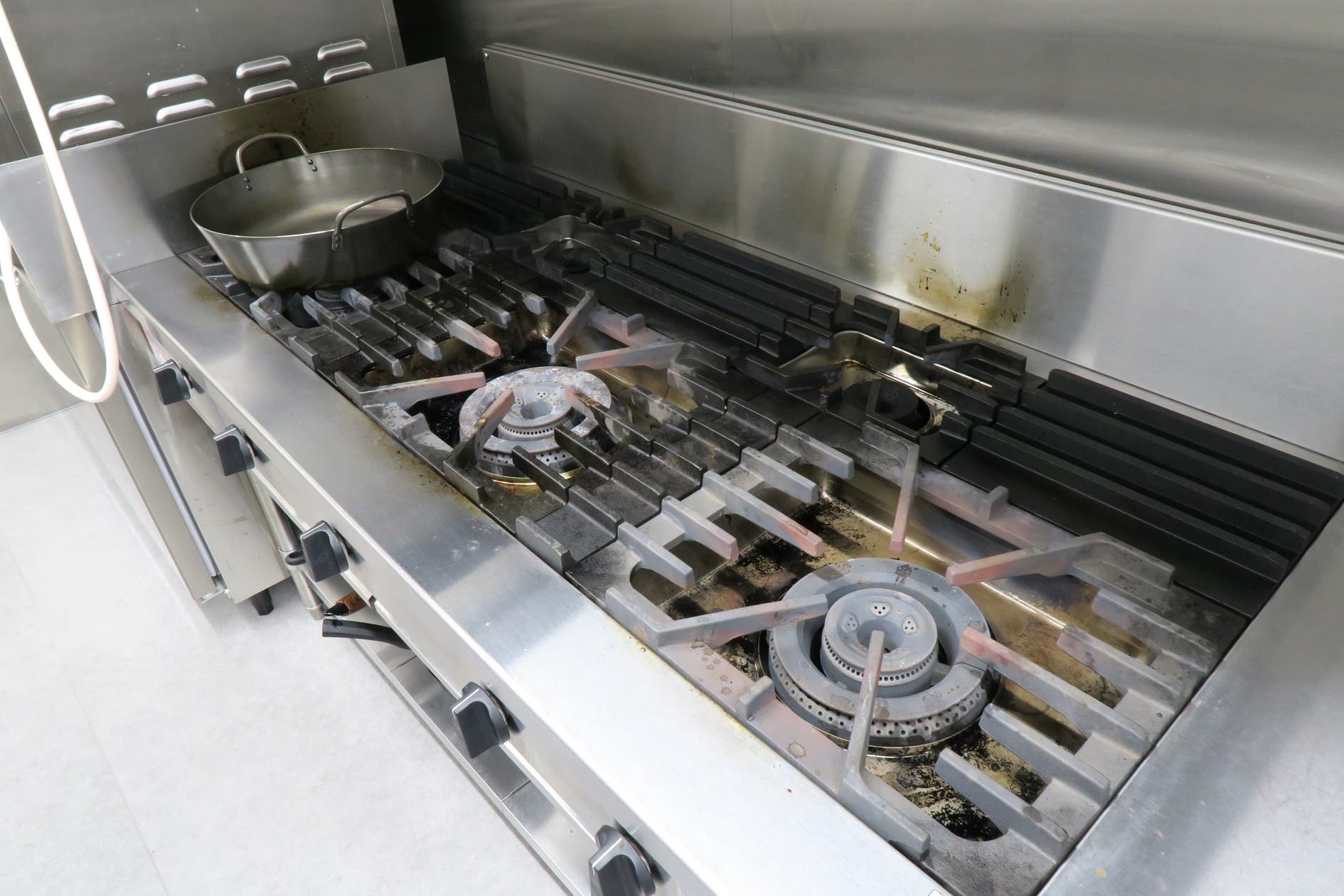 【武蔵小杉】冷凍レンタルキッチン！冷凍食品1万食製造可能・本格厨房設備完備・12人作業可能な広い厨房・営業許可付きキッチンの写真11