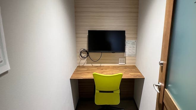 【五反田駅直結】オンライン会議可能な1名完全個室|ブース25の写真1