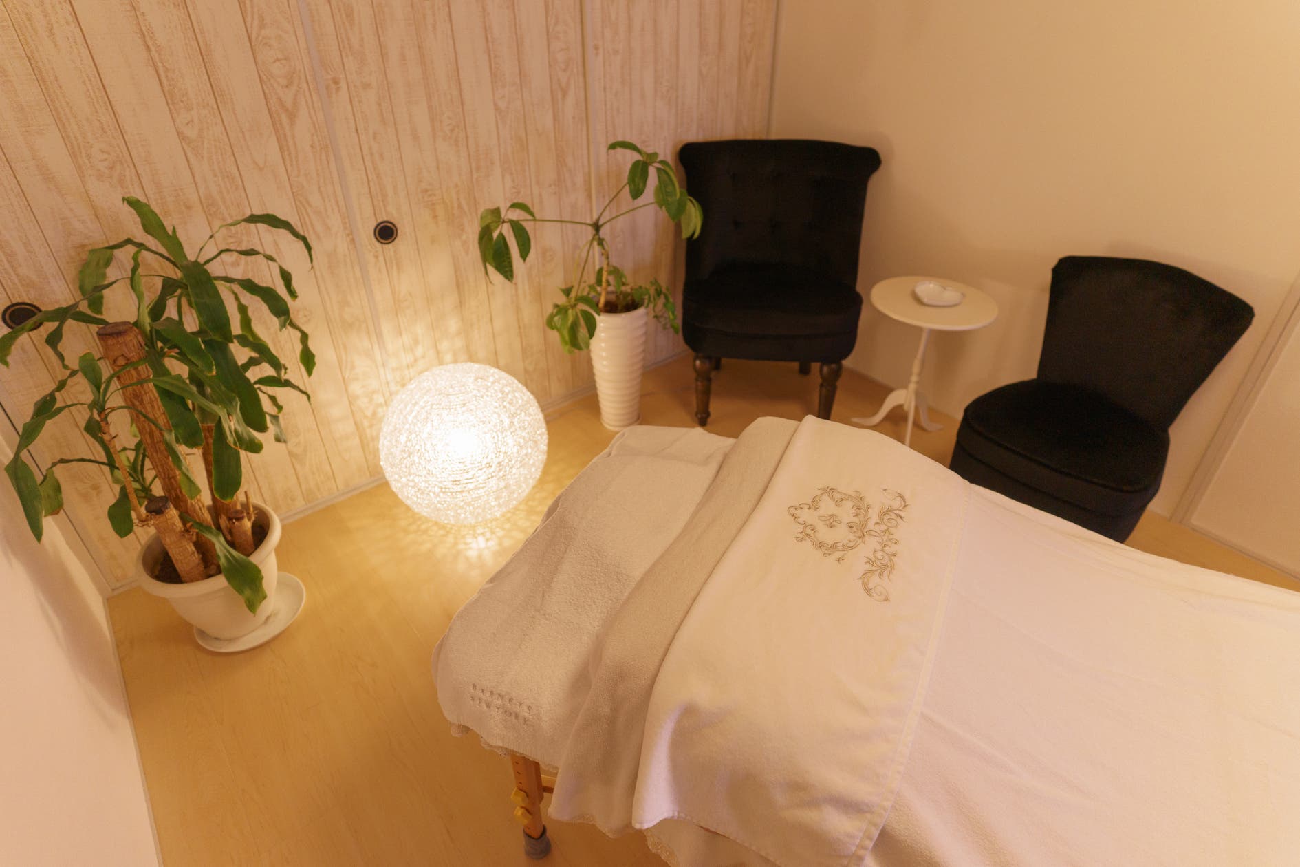 利便性抜群！駅チカ お洒落サロン！エステ・整体・美容鍼・ネイル・ヘアセット・少人数セミナーなどに！女性専用スペースの写真5