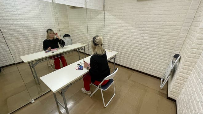 JR新宿駅南口より徒歩4分、THビル2階Fルームの写真4