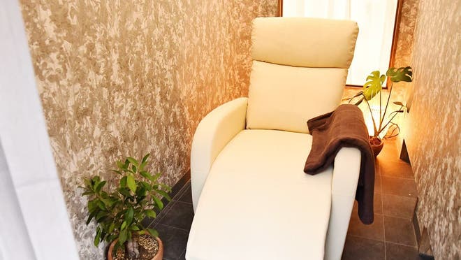 南浦和駅から徒歩3分の利便性良し、セット面やベット等もあり多様なサロンワーク可!の写真4