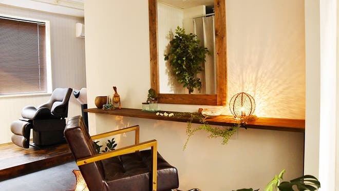 南浦和駅から徒歩3分の利便性良し、セット面やベット等もあり多様なサロンワーク可!の写真7