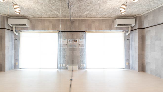 ⭐️少人数にオススメ/福岡市最安値級の価格です⭐️♦︎大橋駅徒歩7分♦︎ダンスができるレンタルスタジオ【24時間営業】の写真1