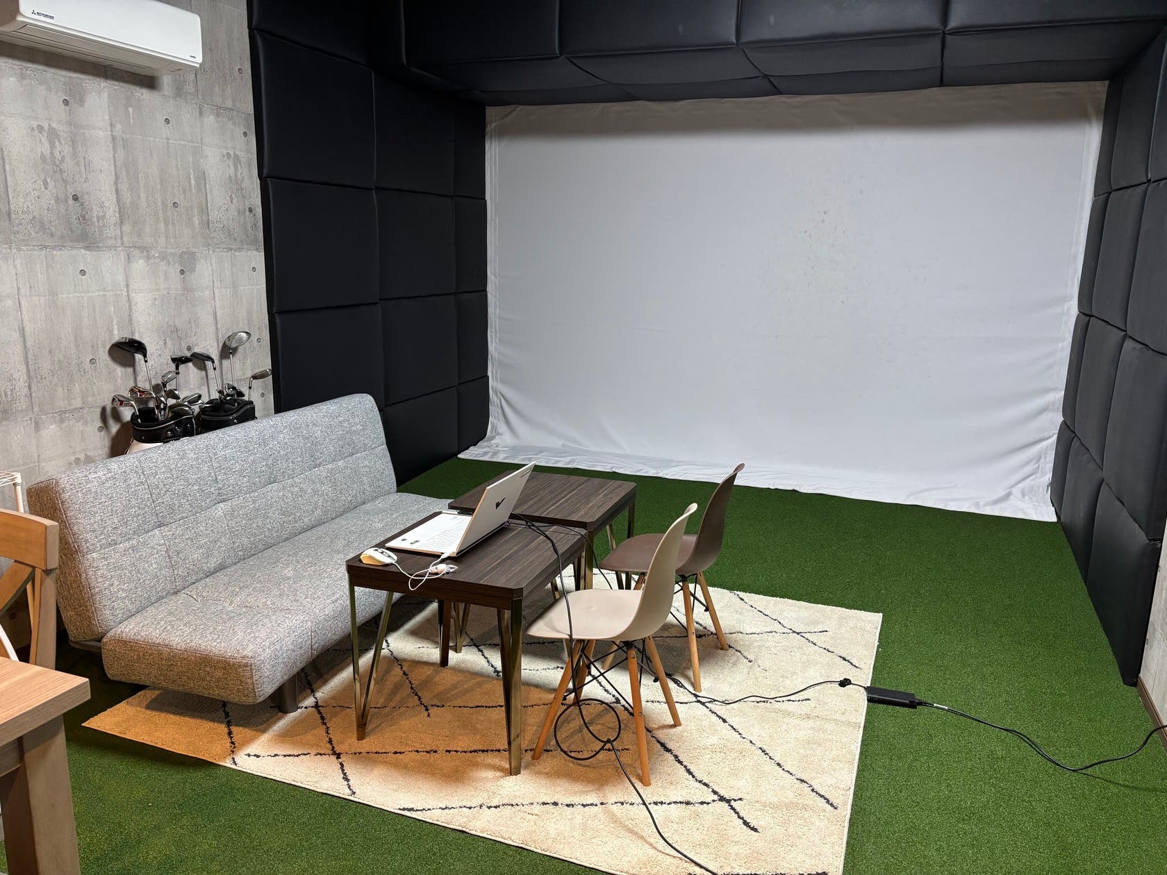 完全個室のプロジェクター付スペースですの写真7