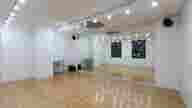 【仙台駅徒歩7分】少人数向けBスタジオ|1〜7名OK✨LED照明×Bluetooth音響完備の写真2