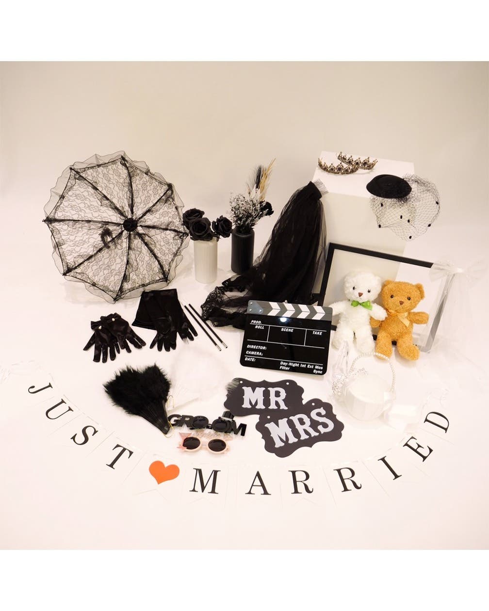 川口駅西口のセルフ写真スタジオ！カメラ等の撮影機材や小道具を各種取り揃えています！の写真6