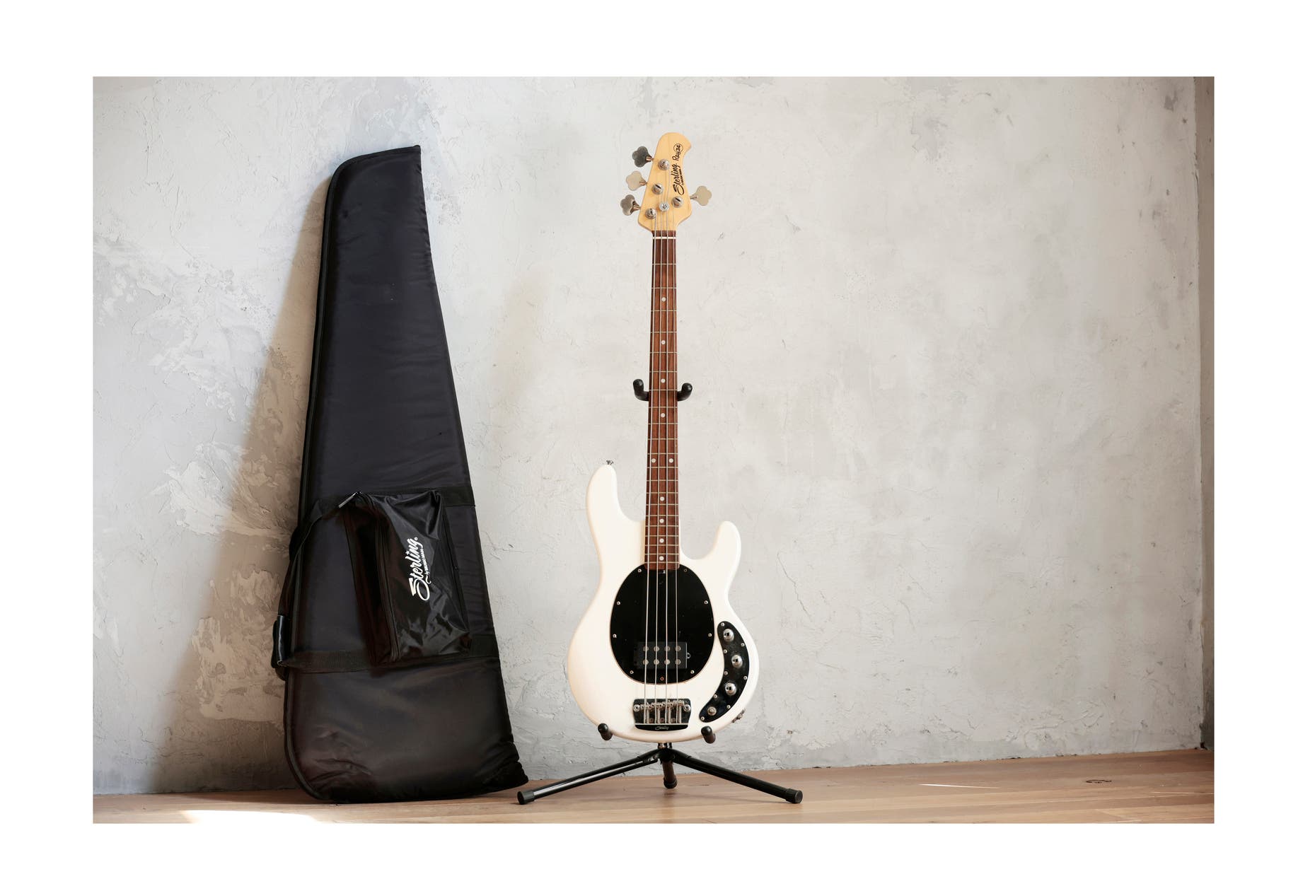 エレキベースの画像1