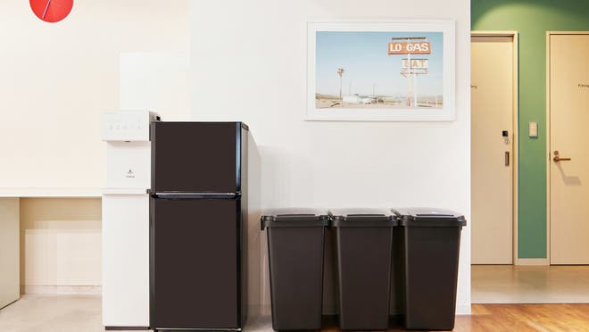 メイクブース、シャンプー台完備で、美容関連の撮影に最適なスタジオ。白ホリゾントを備え、ヘアスタイル撮影、美容関連セミナーにお勧めの写真8