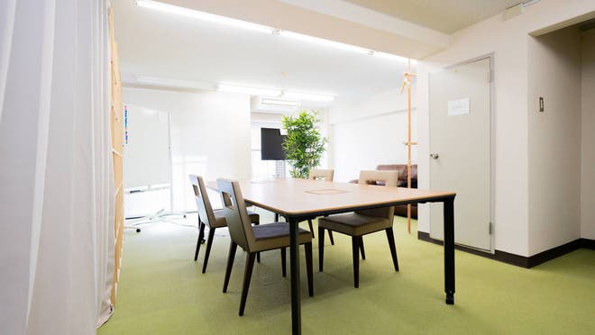 【駅近!】仕事✏️誕生日会🎉趣味の作業スペースに!名古屋の完全個室レンタルスペース⭐️の写真1