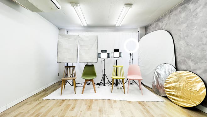 【神保町駅徒歩3分のレンタル撮影スタジオ】令和6年5月オープン!コスパ最強!自然光!撮影用備品無料貸出!の写真1