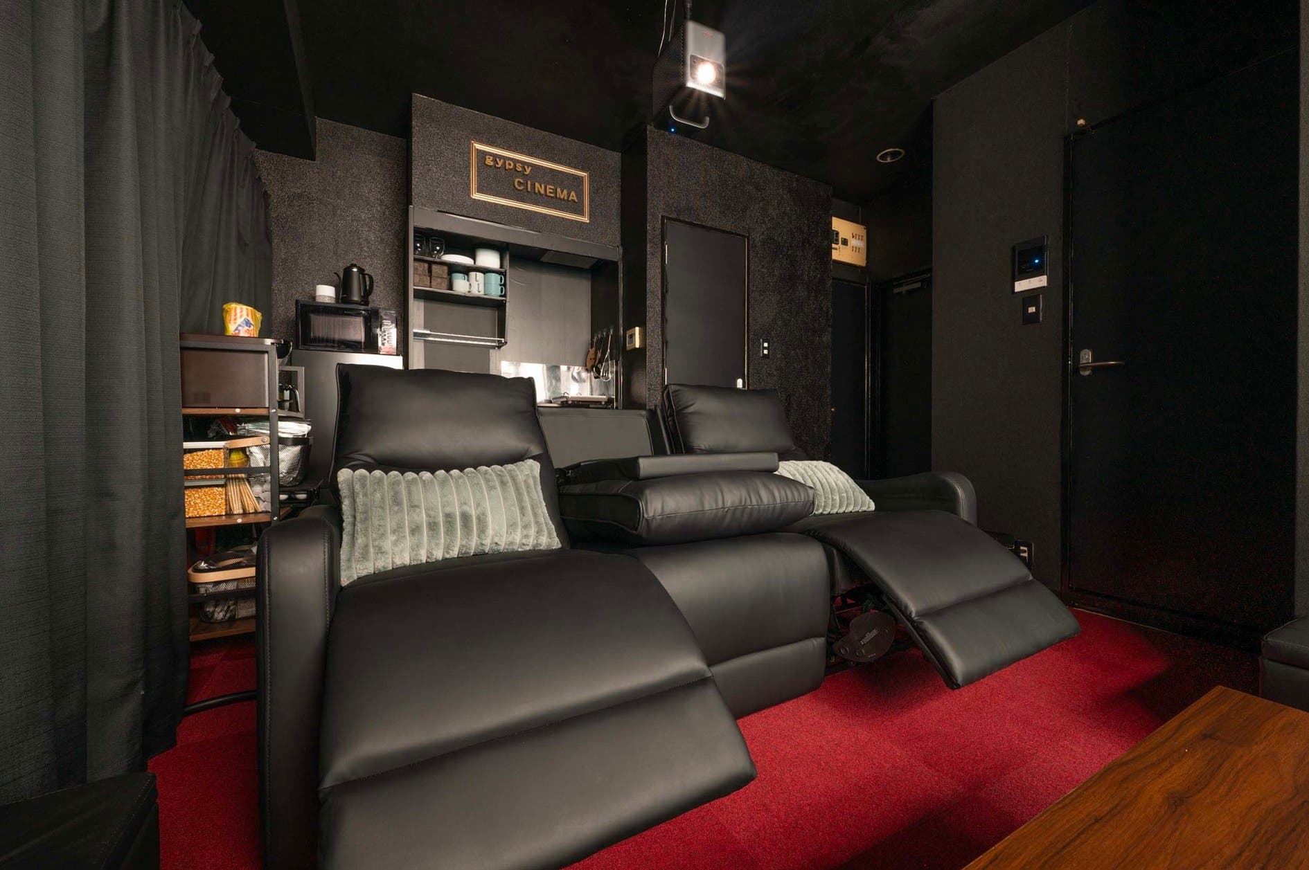 セレコレ🌳クリスマス☃️最大11名🉐ﾌﾟﾛｼﾞｪｸﾀ📽️映画🐈‍⬛デート💓ゲーム🎮女子会💗推し活🌟gypsy池袋の写真7