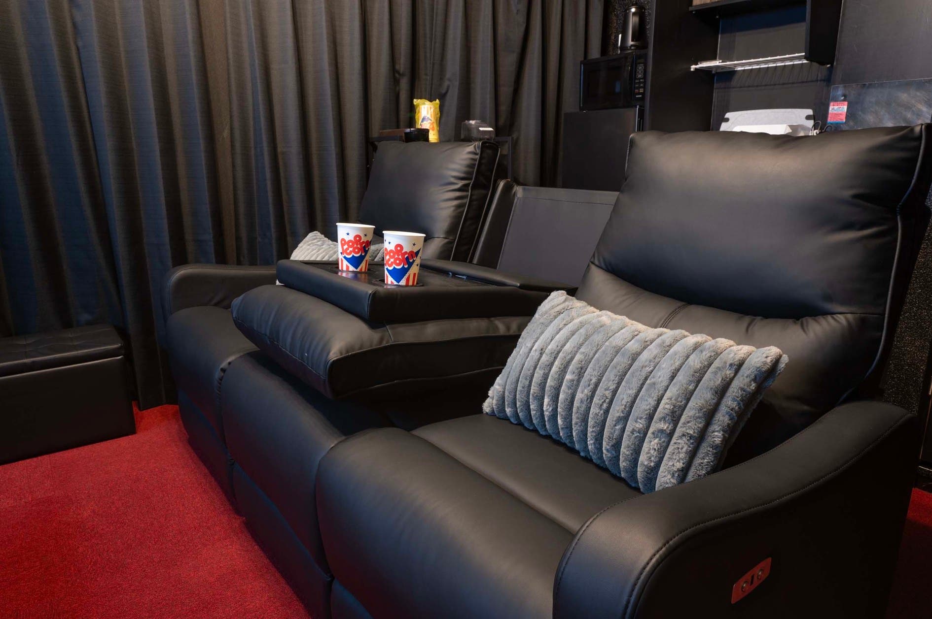 セレコレ🌳クリスマス☃️最大11名🉐ﾌﾟﾛｼﾞｪｸﾀ📽️映画🐈‍⬛デート💓ゲーム🎮女子会💗推し活🌟gypsy池袋の写真16