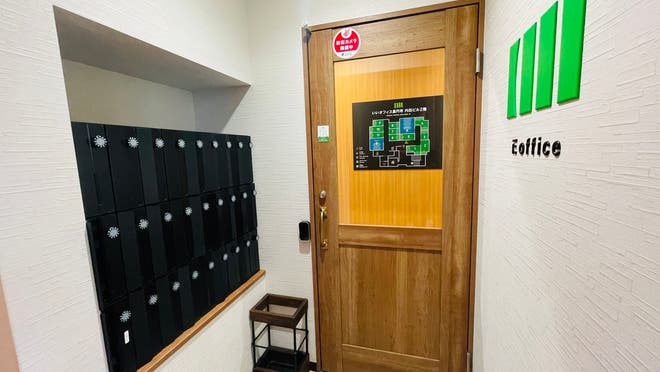 【¥220/30分!高円寺駅から1分】モニター・フリードリンク付き1名個室(個室11)※予約時間前は入室不可の写真3