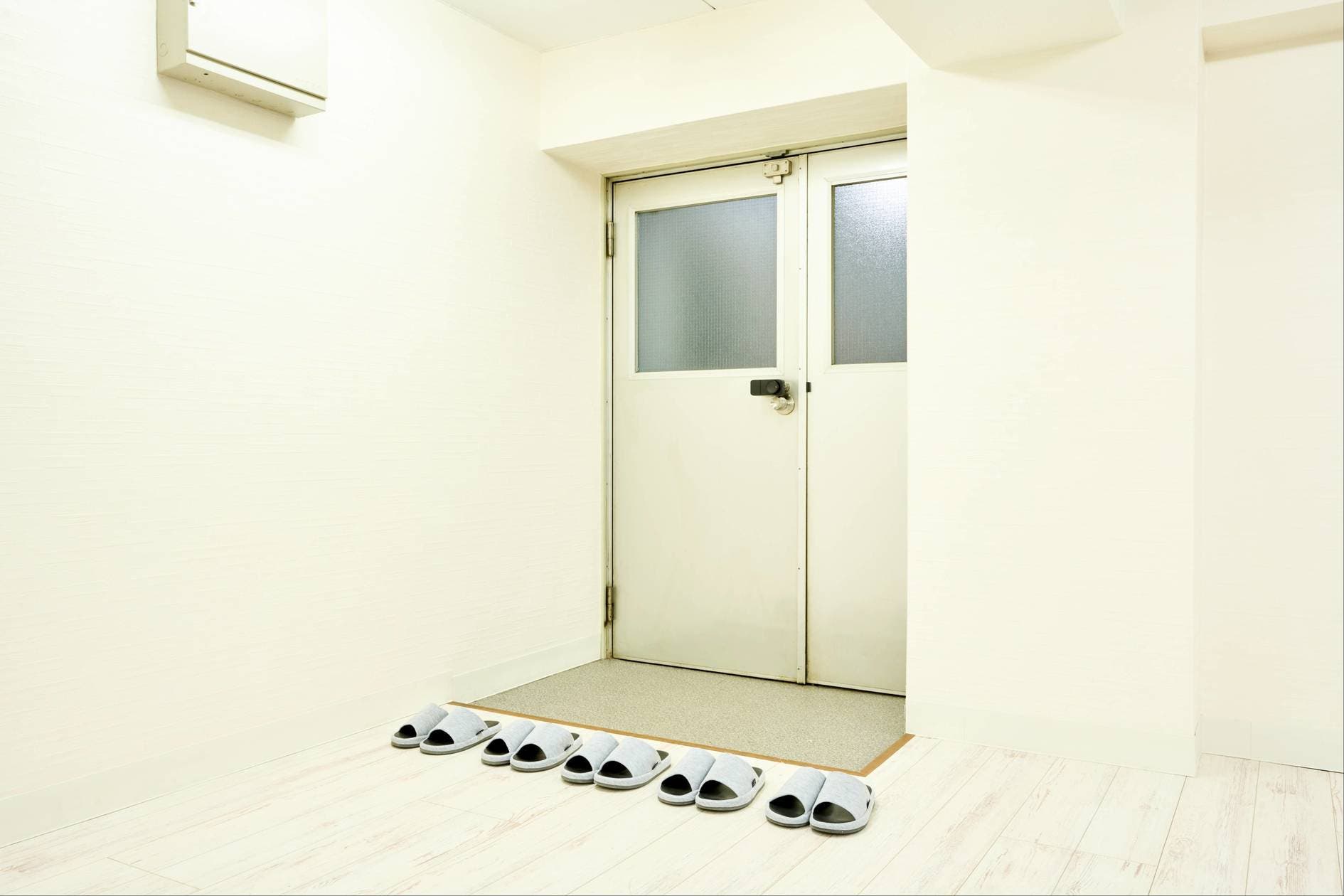 駅チカ！無料Wi-Fi付き！自然光の入る撮影スタジオ！の写真17