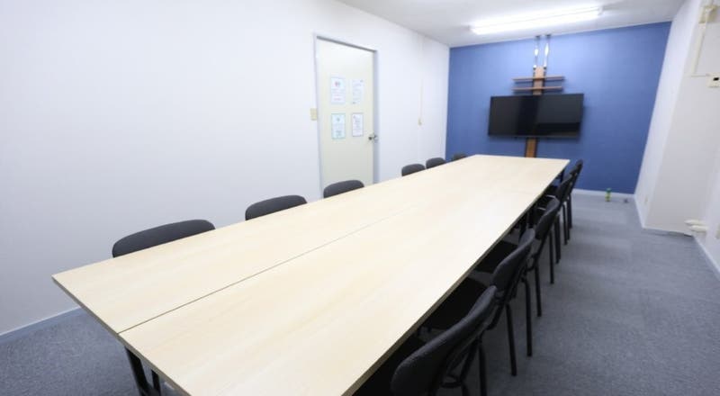 2025年2月OPEN！モニター、ホワイトボード付き貸会議室 - リンクスペース新宿御苑前駅前