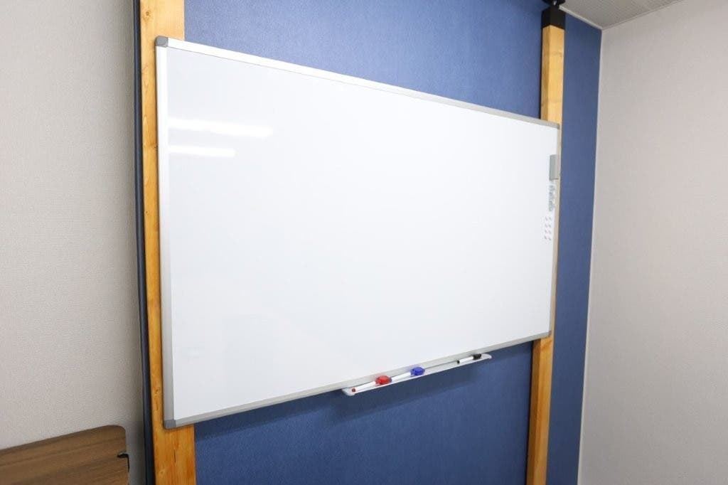 2025年2月OPEN！モニター、ホワイトボード付き貸会議室 - リンクスペース新宿御苑前駅前の写真5