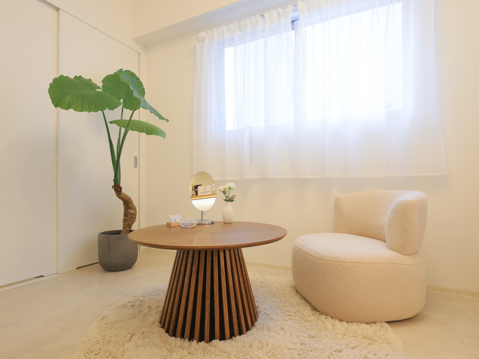 エステ・まつげ・整体などで利用可能！谷町4丁目駅徒歩7分の写真1