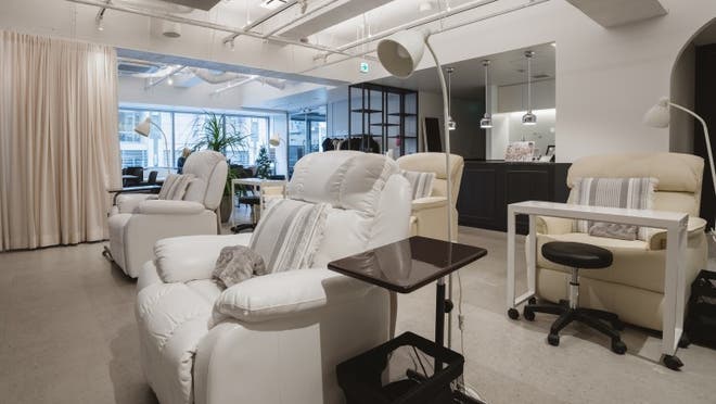 【ネイル/まつげ/アイブロウ】座り心地抜群のフルフラットリクライニングシート/全5席の写真2