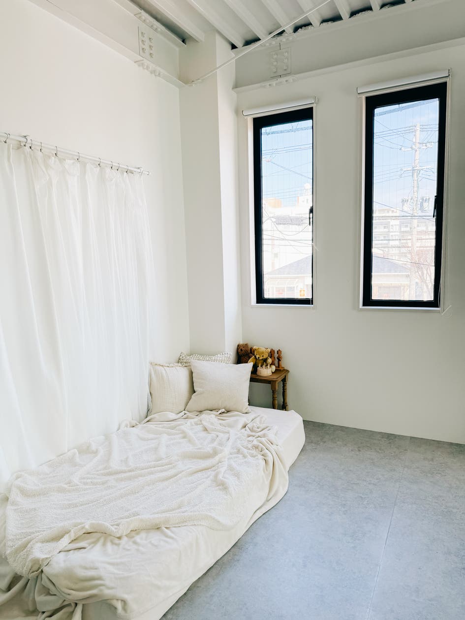 【箱崎駅 徒歩5分】白基調のシンプルなフォトスタジオ・白ホリ✨撮影・ヨガ・ピラティス・ベビマの写真5