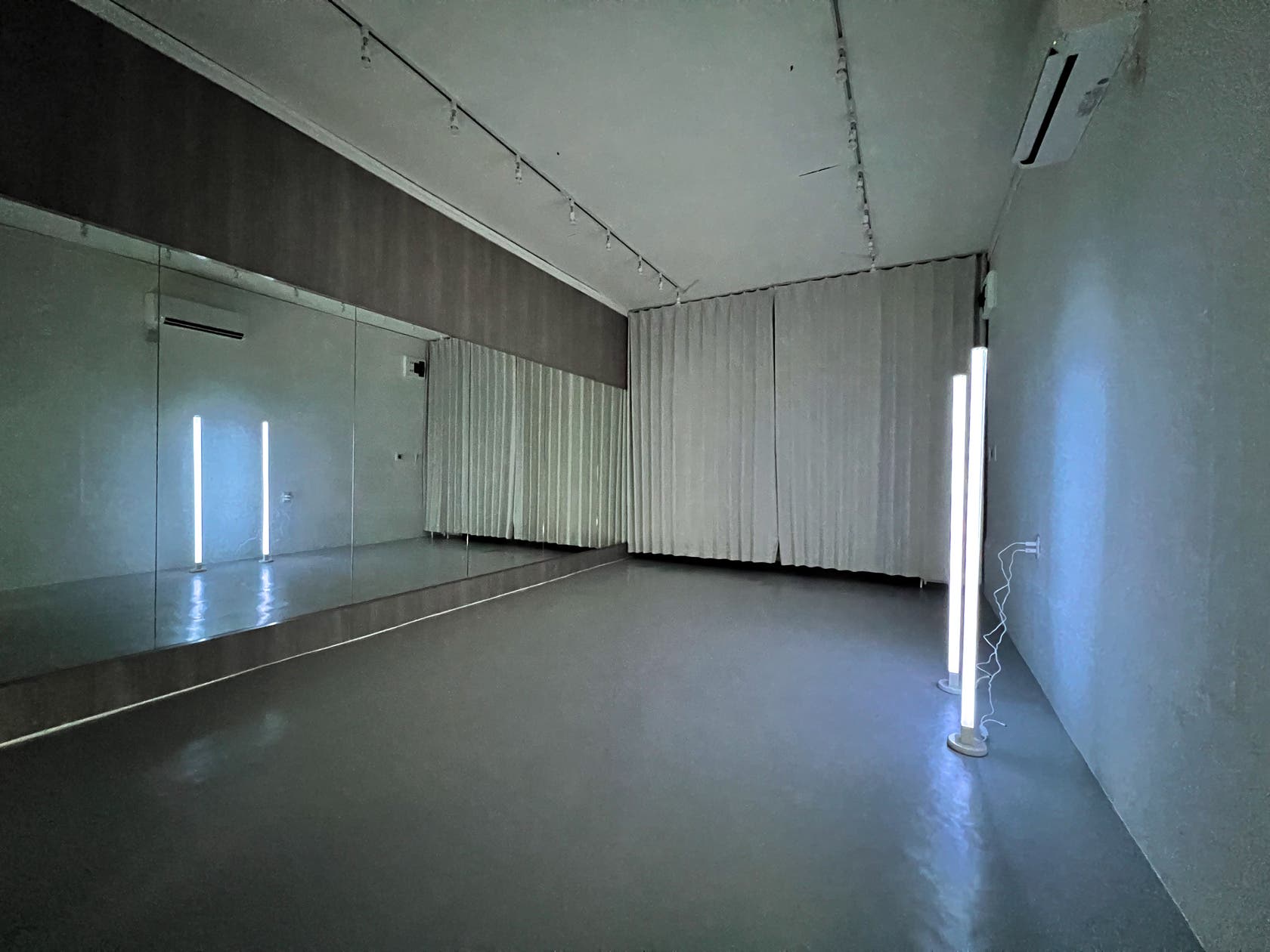 【東武宇都宮駅徒歩3分！】◆5ｍ大型鏡があるスタジオ◆ダンス・ヨガ・ピラティスにオススメ！グループでも個人でもどうぞ！の写真12