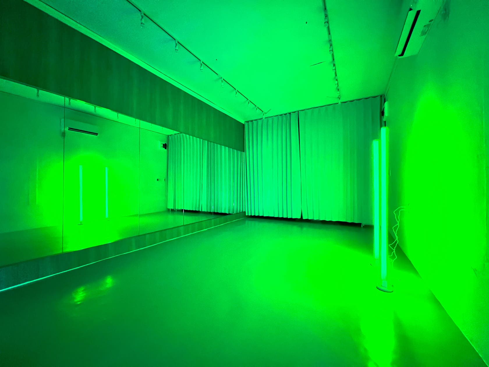 【東武宇都宮駅徒歩3分！】◆5ｍ大型鏡があるスタジオ◆ダンス・ヨガ・ピラティスにオススメ！グループでも個人でもどうぞ！の写真14