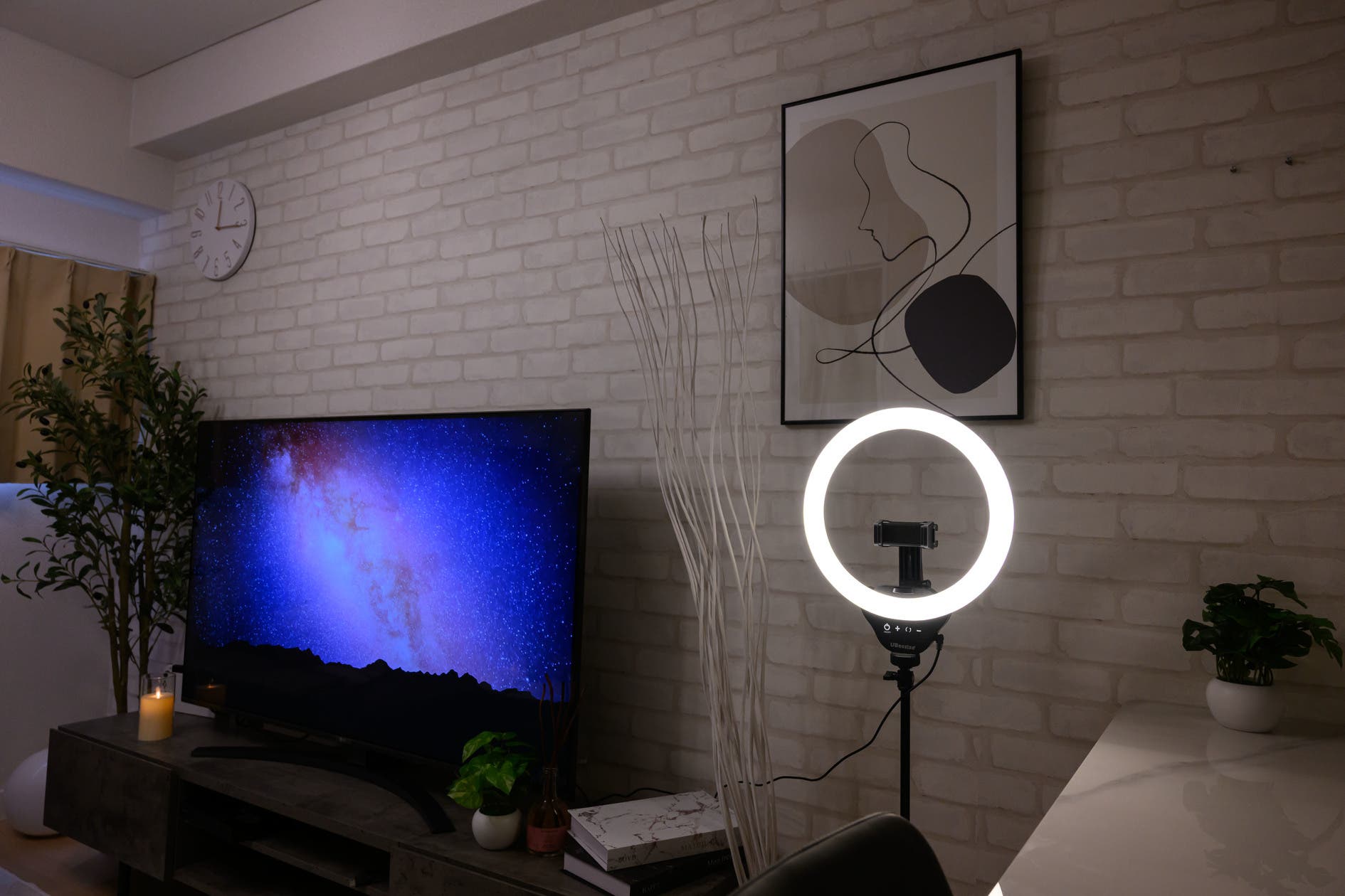 ✨女子会/デート/ママ会/オフ会などで大人気🤍お子様グッズあり👶大画面TVでSwitch＆映画鑑賞🎬タコパ/鍋パにも✨の写真24