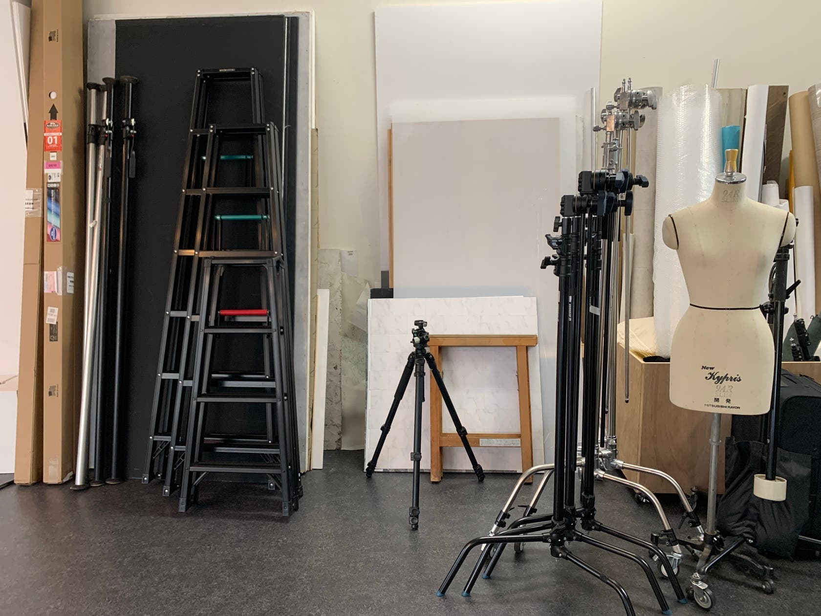 大山駅から徒歩9分の撮影スタジオ！プロのカメラマン常駐により機材の使用方法やアドバイスも可能！の写真5