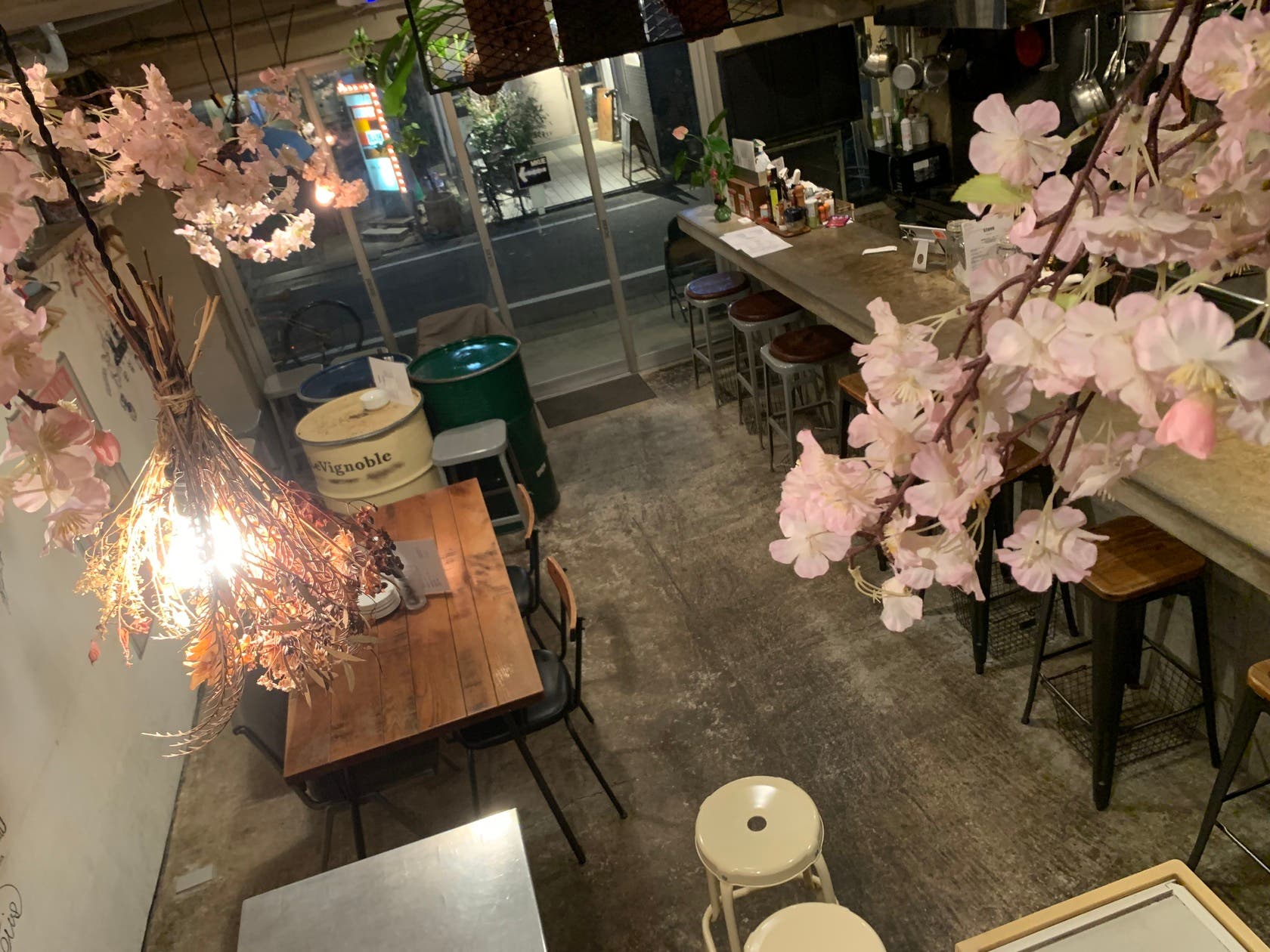 目黒川の桜まで徒歩30秒！テレビドラマ【テラスハウス】のロケ地 stove 中目黒駅から徒歩3分 貸切  レンタルスペースの写真8