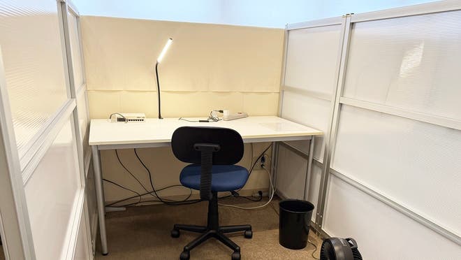 駅チカ!プレ運用中でお得なコワーキングスペースです。トライアングルギャラリー Work Hub VIP-02の写真1