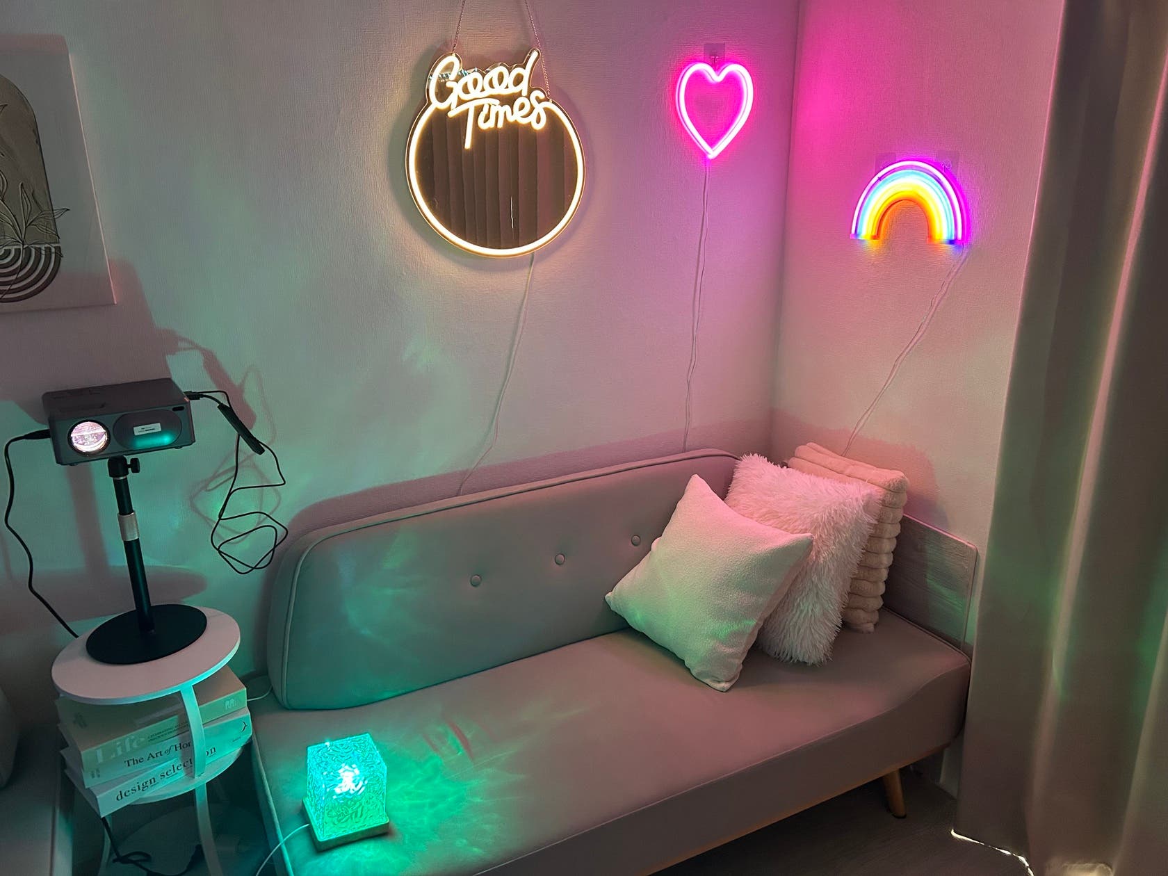 💰地域最安値💰徒歩浦和駅5分🚶ママ会✨デート👫女子会❤️誕生日会🎂推し会🌹120インチプロジェクタの写真10