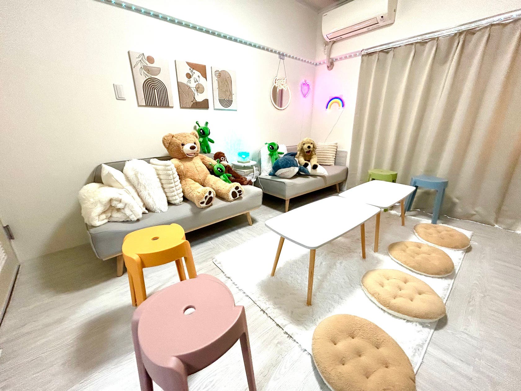 💰地域最安値💰徒歩浦和駅5分🚶ママ会✨デート👫女子会❤️誕生日会🎂推し会🌹120インチプロジェクタの写真14