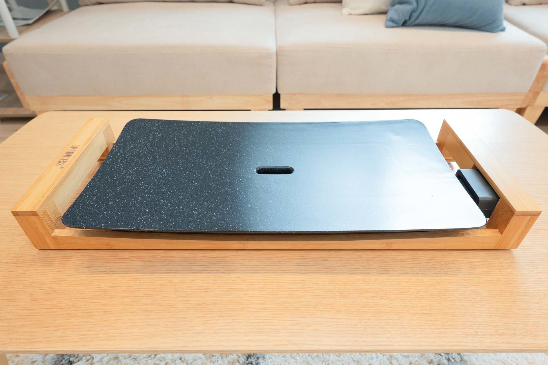 12月リニューアル🎉24時間/100㌅の大画面で映画鑑賞や推し活💖最大15名/女子会・新年会・ママ会の写真17