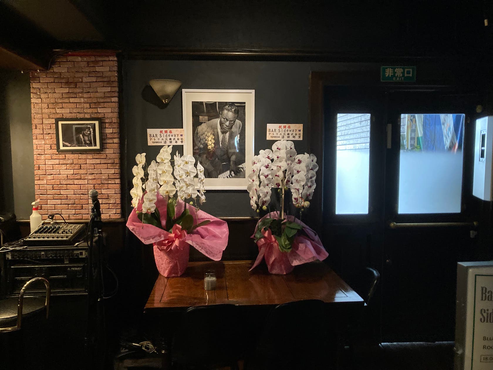 撮影・演奏・宴会に！Shot Bar Sidewayの写真10