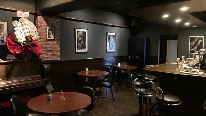 撮影・演奏・宴会に!Shot Bar Sidewayの写真1