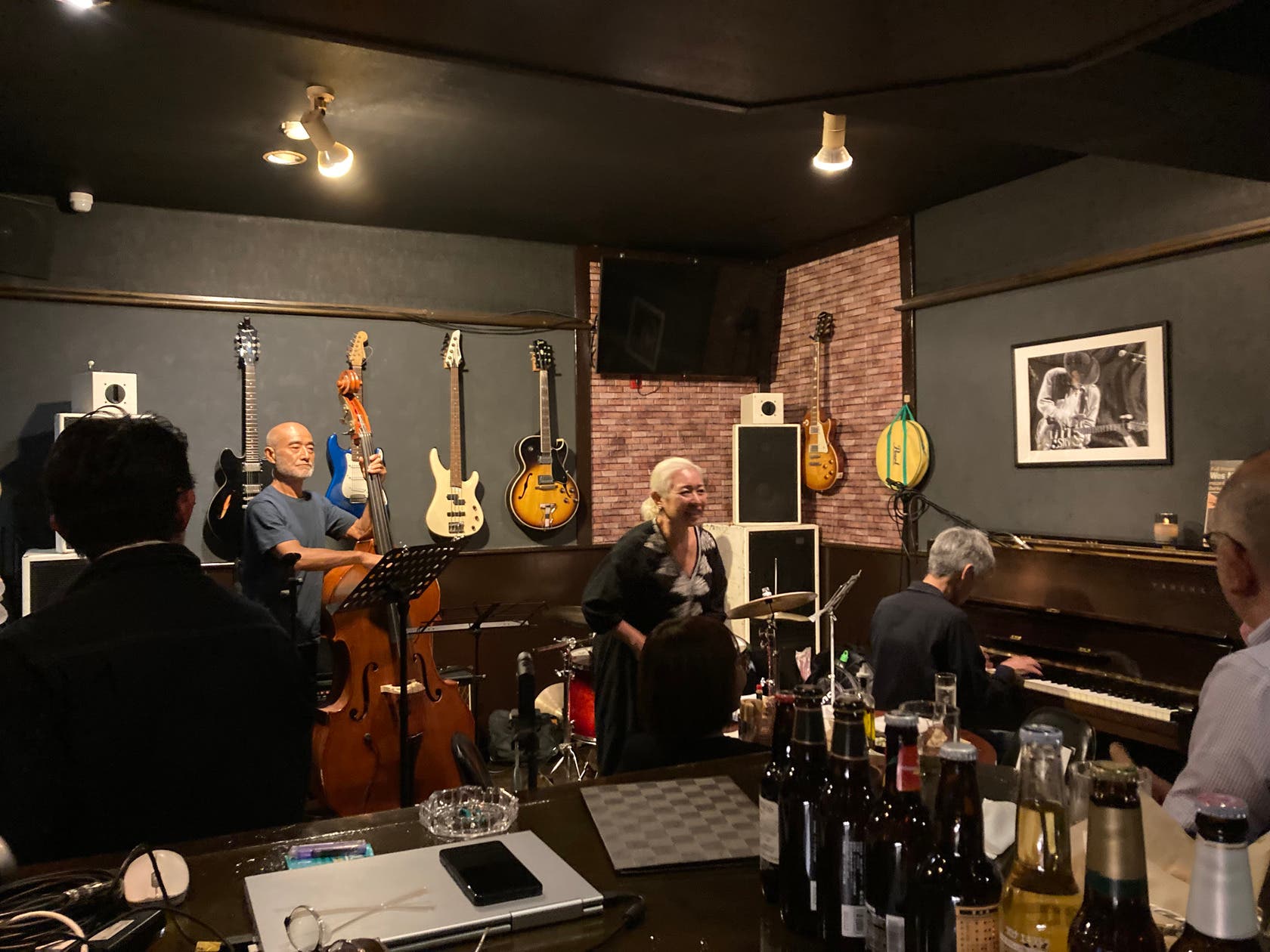 撮影・演奏・宴会に！Shot Bar Sidewayの写真18