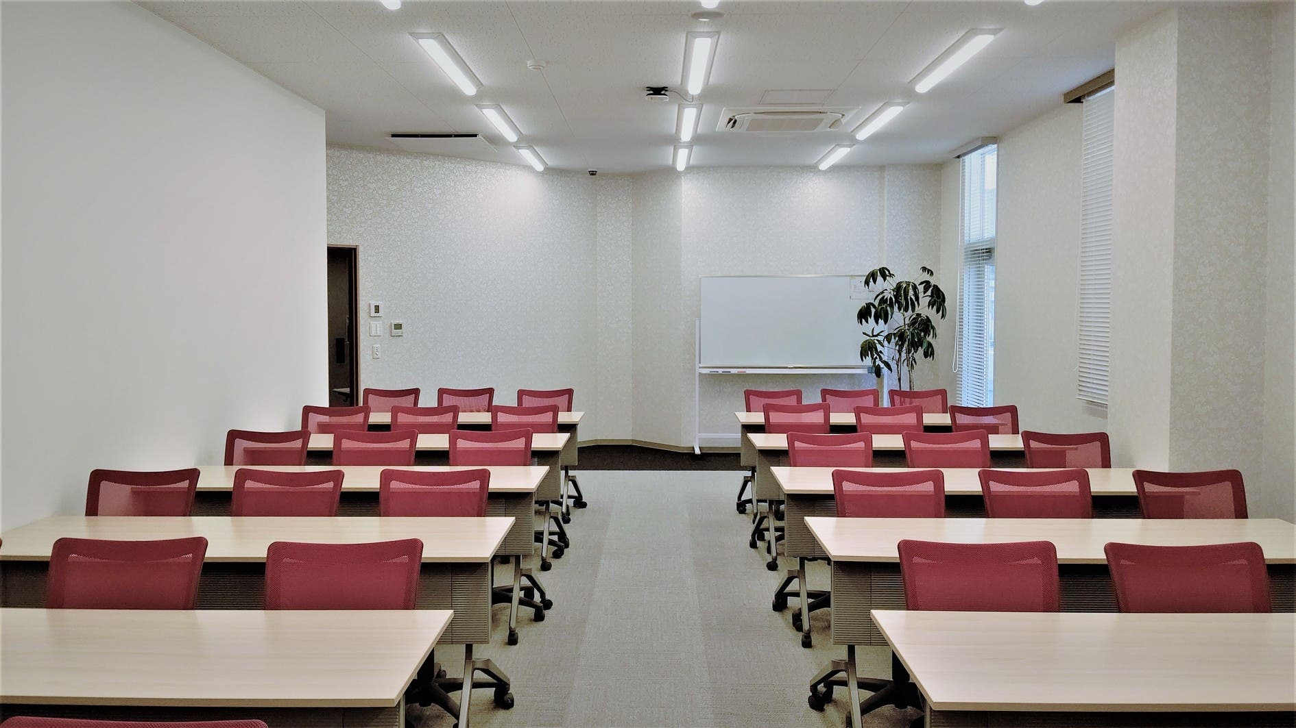 【リロの会議室　池袋】800の写真2