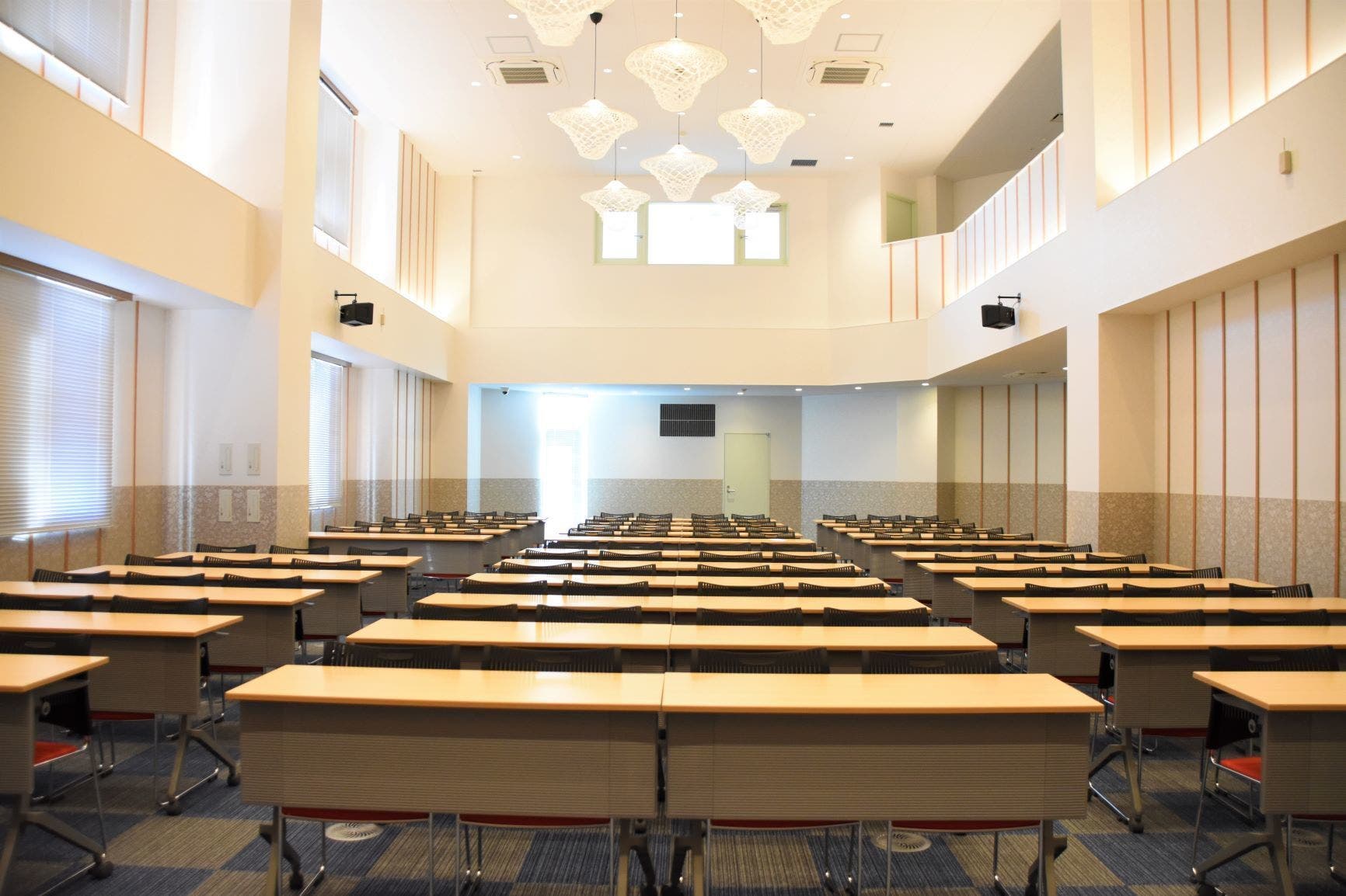 【リロの会議室　池袋】9階ホールの写真4