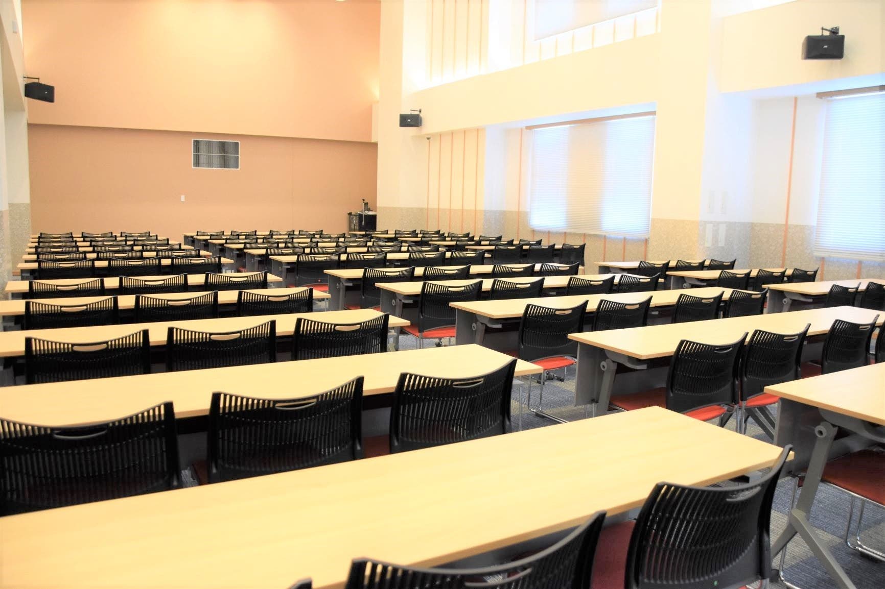 【リロの会議室　池袋】9階ホールの写真6