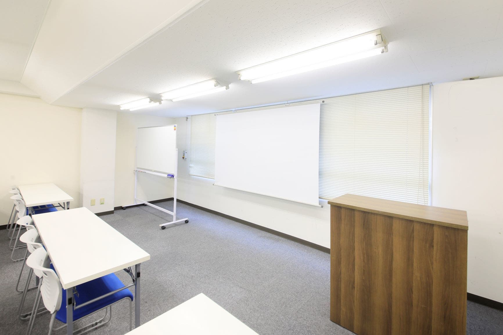 【リロの会議室　飯田橋】会議室Dの写真6