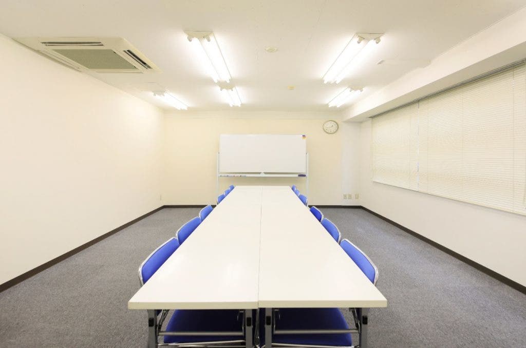 【リロの会議室　飯田橋】会議室Gの写真1