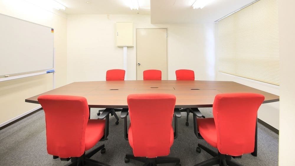 【リロの会議室　飯田橋】会議室Hの写真1